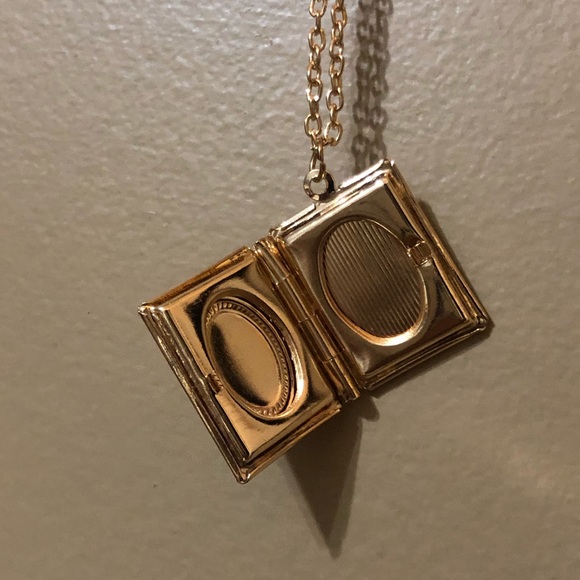 Boutique | Jewelry | Vintage Rectangle Locket Pendant Necklace | Poshmark